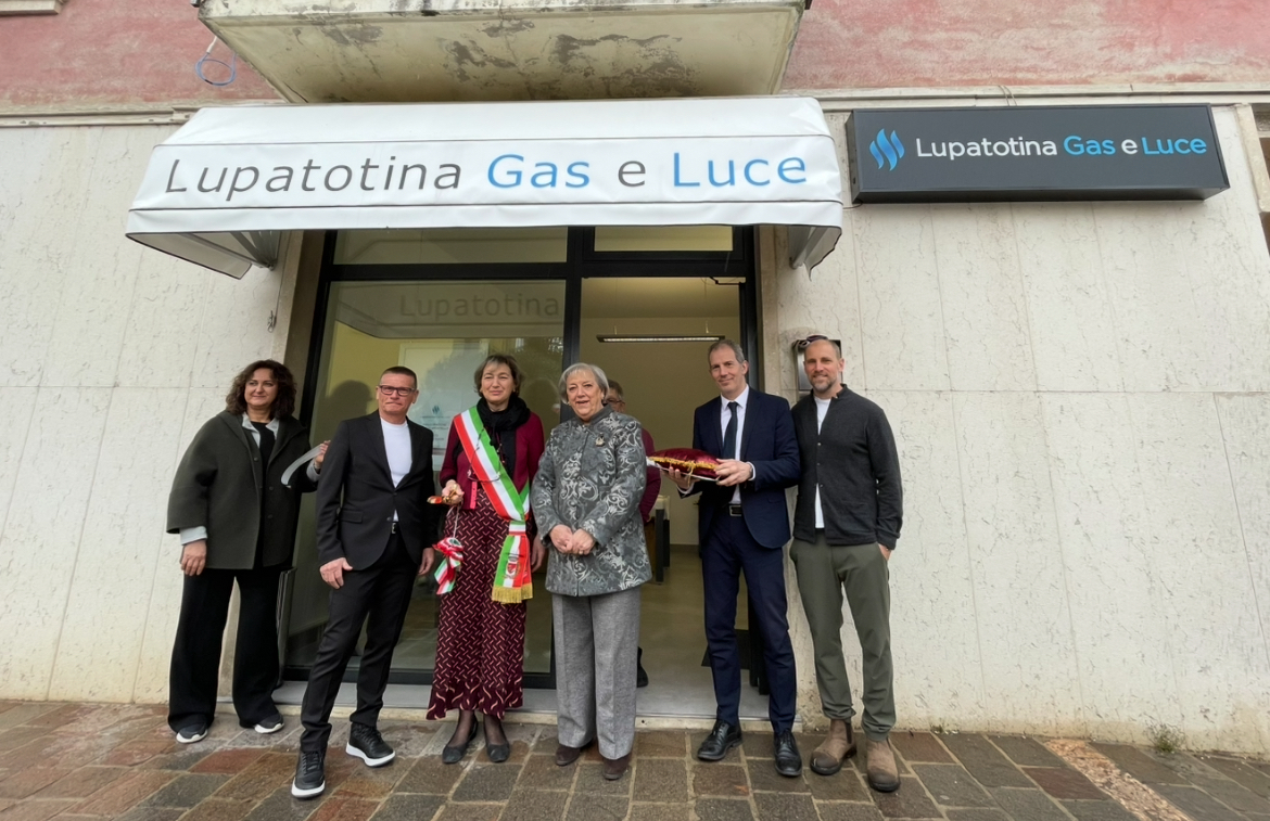 Inaugurato a Zevio lo sportello di Lupatotina Gas e Luce - L'Adige di ...